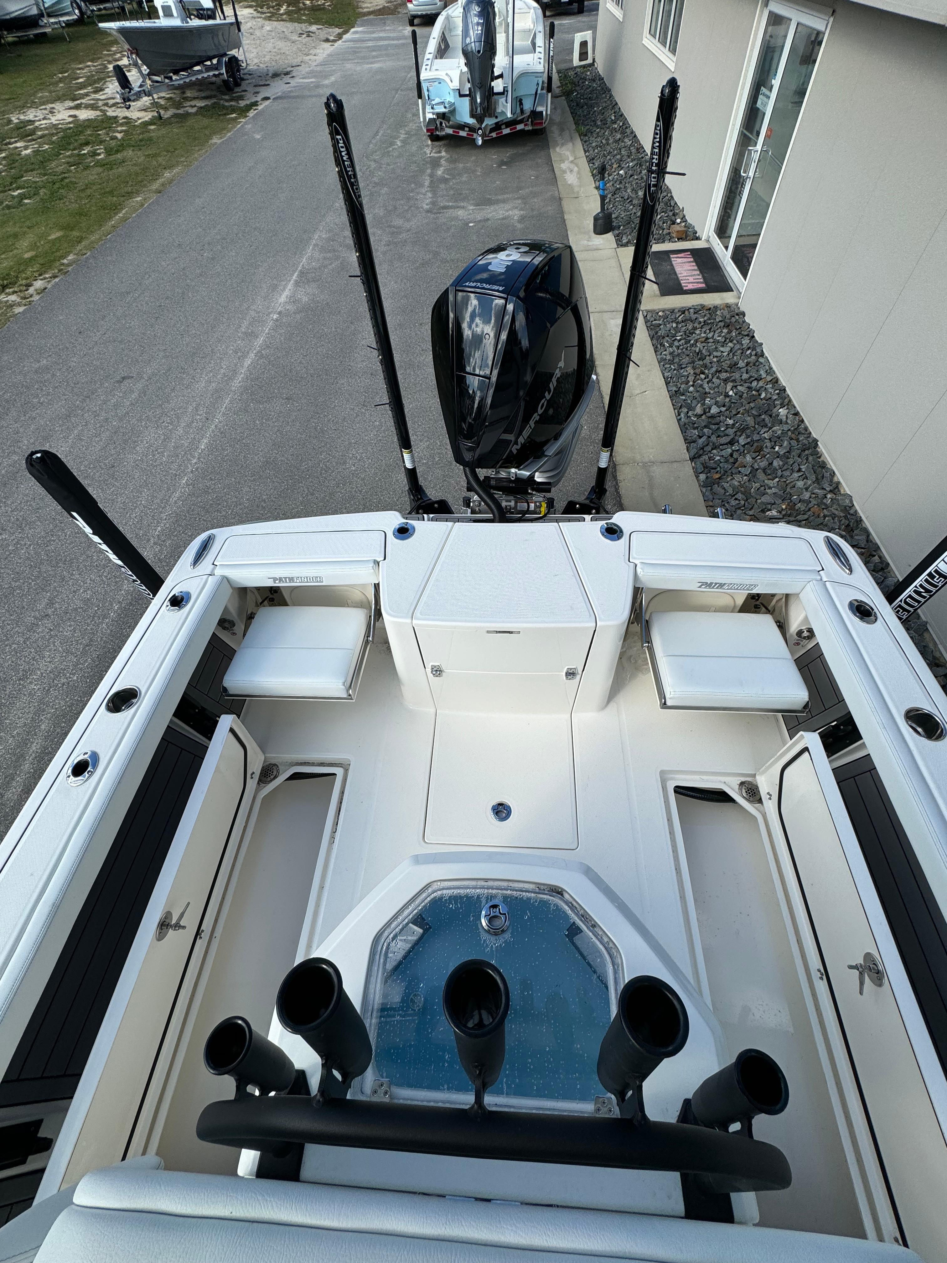 2024 Pathfinder 2400 Open Centre Console for sale - YachtWorld