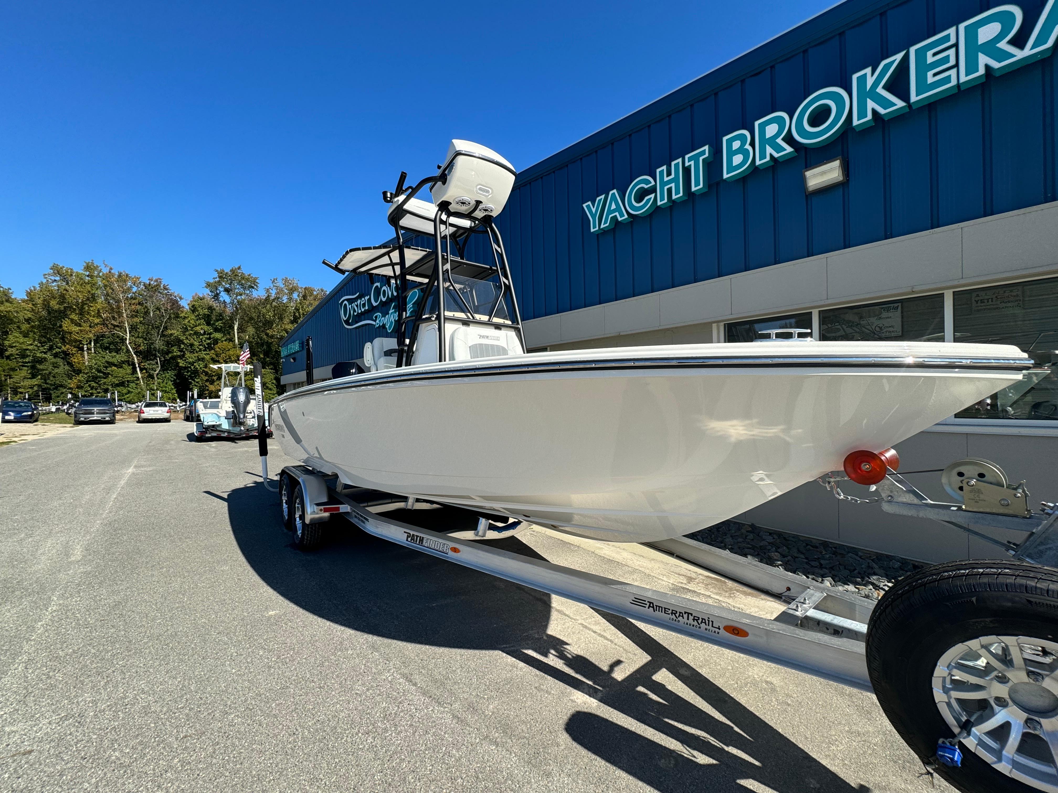 2024 Pathfinder 2400 Open Centre Console for sale - YachtWorld