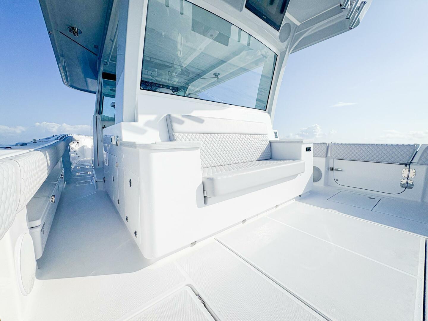 2025 HCB 56 Suenos GIX Barcos de consola central en venta - YachtWorld