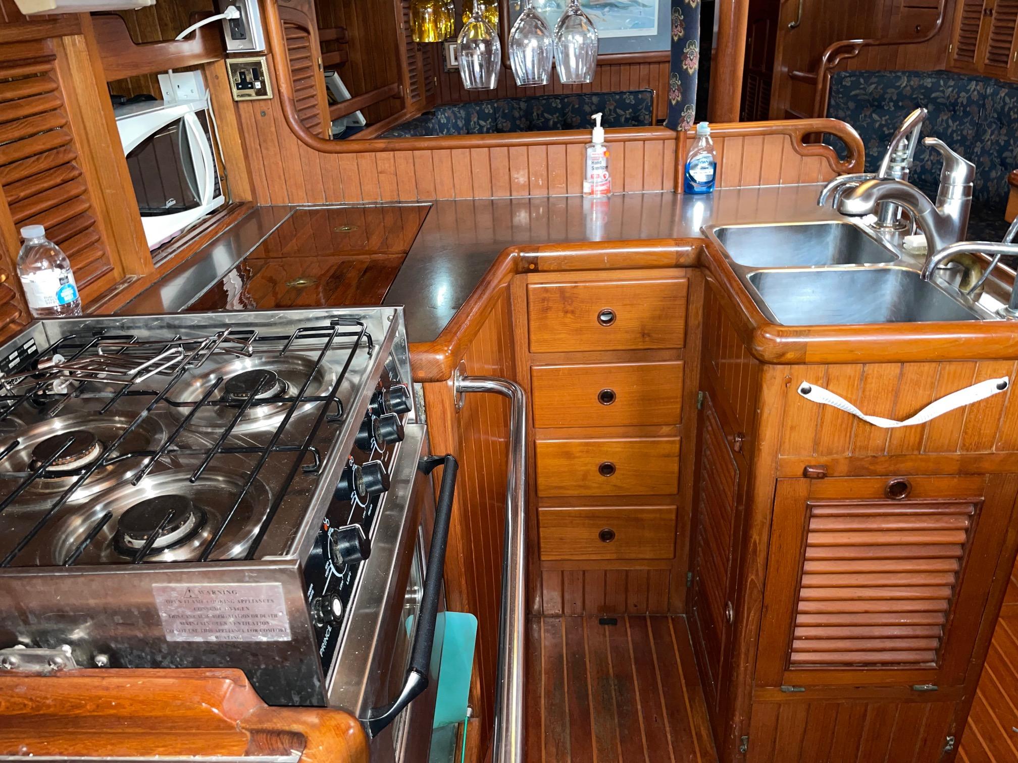 1985 Lord Nelson 41' Cutter Cutter for sale - YachtWorld
