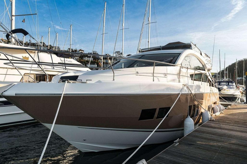2012 Fairline Squadron 50 Sports Cruiser for sale - YachtWorld