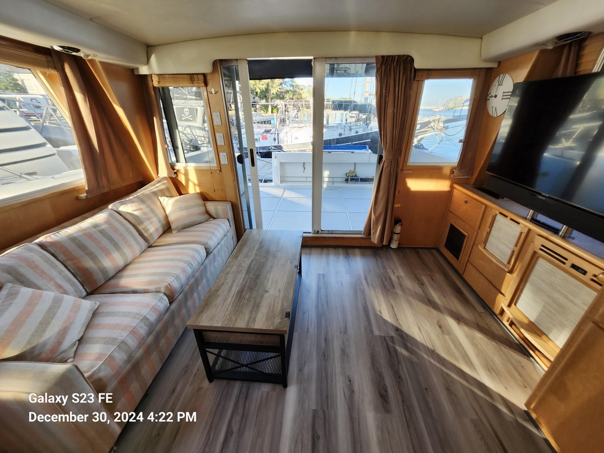 1999 Navigator 4800 CLASSIC Motor Yachts for sale - YachtWorld