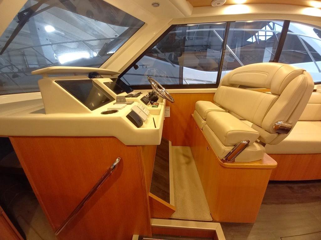 2020 Riviera 45 Flybridge Other for sale - YachtWorld