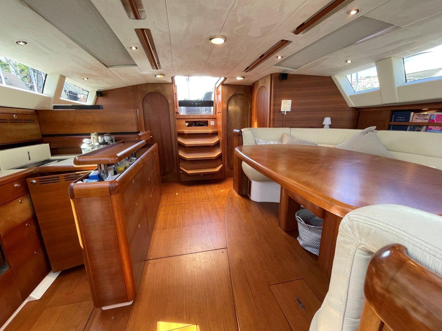 2006 Shipman 63 Deck Saloon for sale - YachtWorld