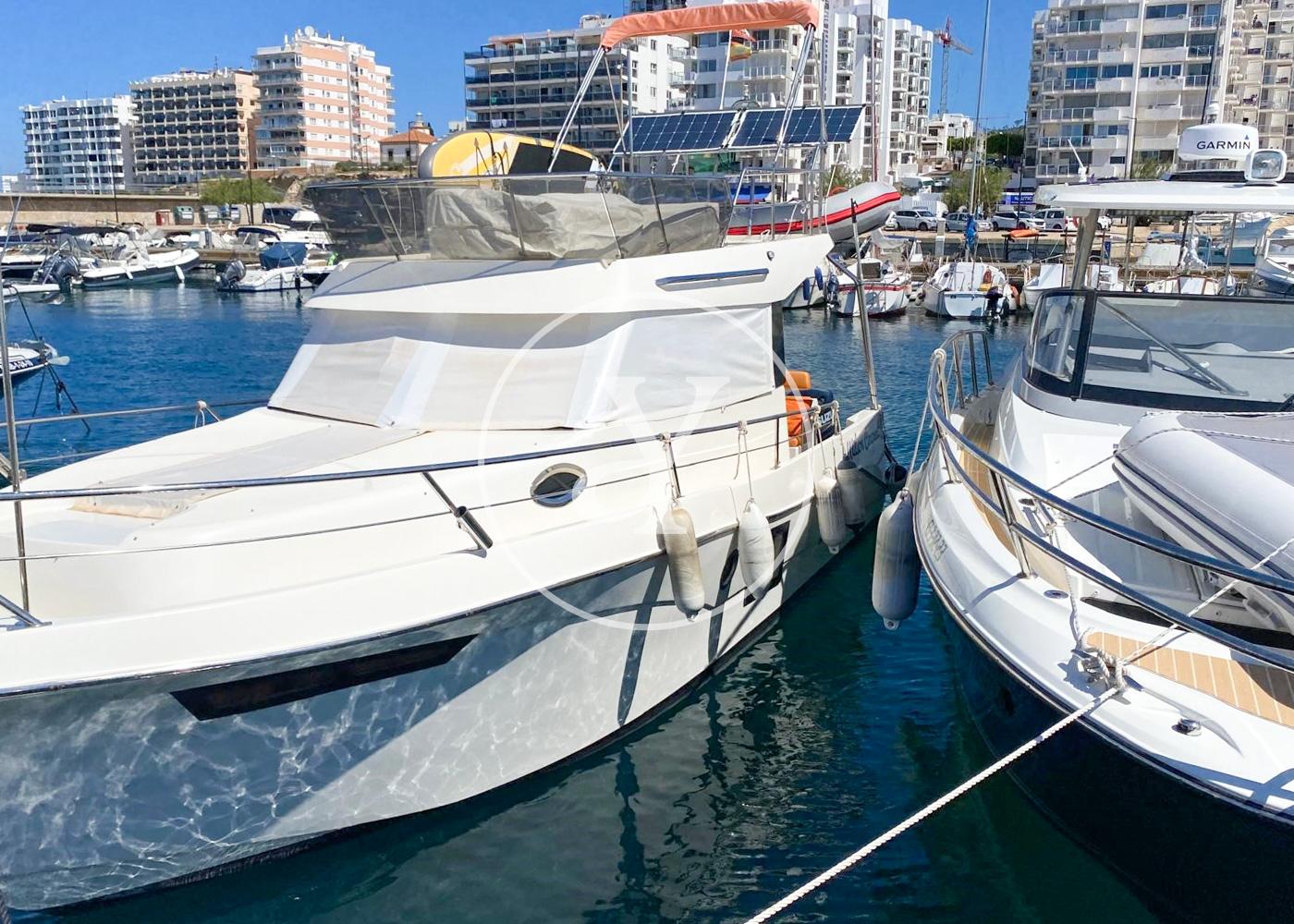 2016 San Remo blue sky 860 Motor Yachts for sale - YachtWorld