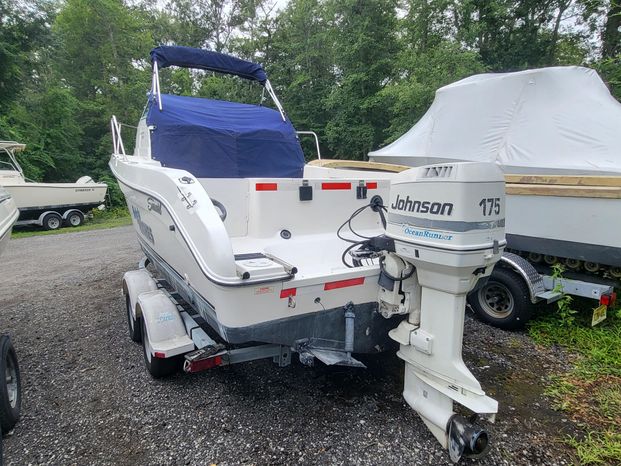 1998 Seaswirl 2300 Walkaround Walkaround for sale - YachtWorld