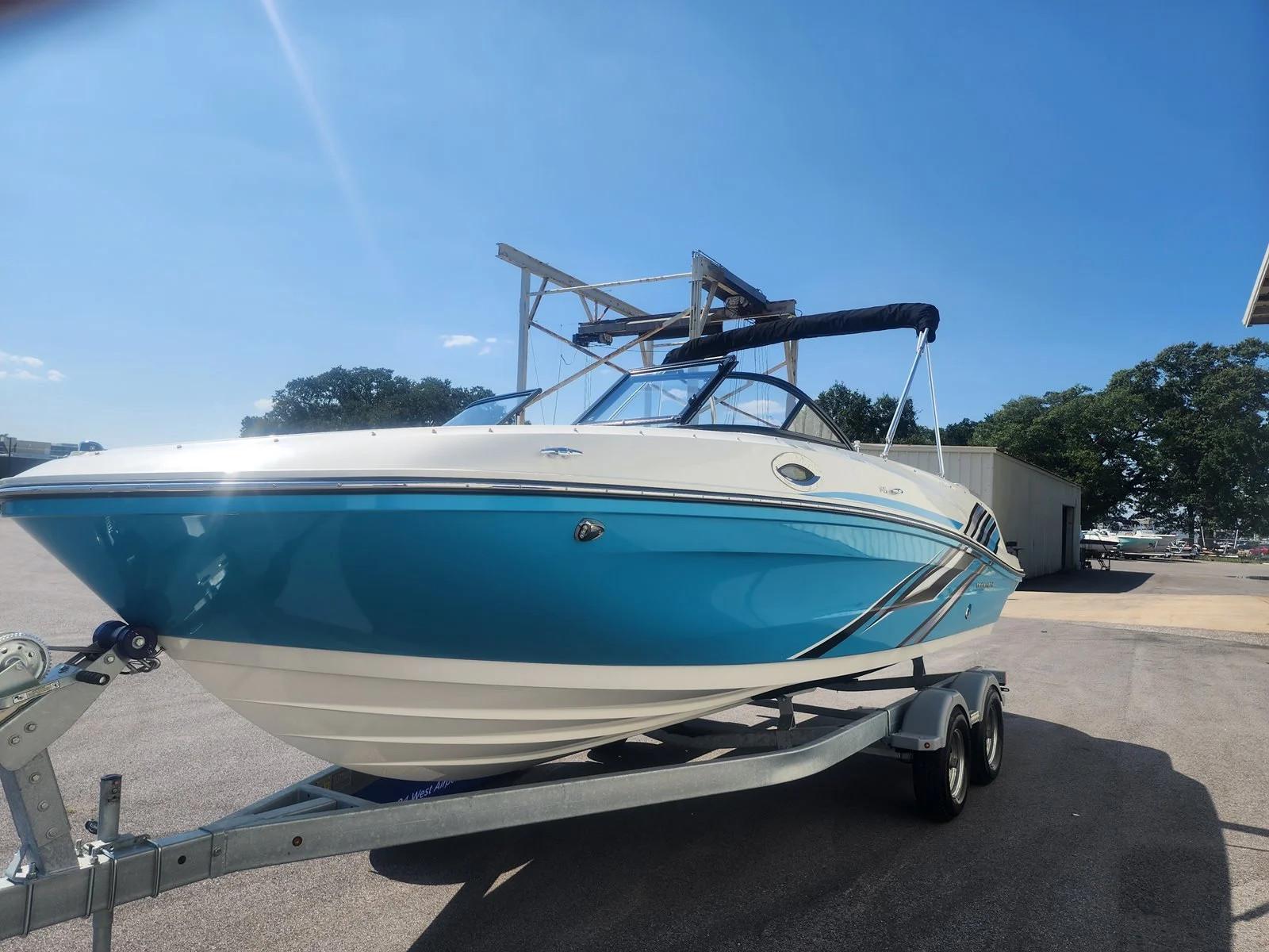 2023 Bayliner VR6 Bowrider - Outboard Bowrider for sale - YachtWorld