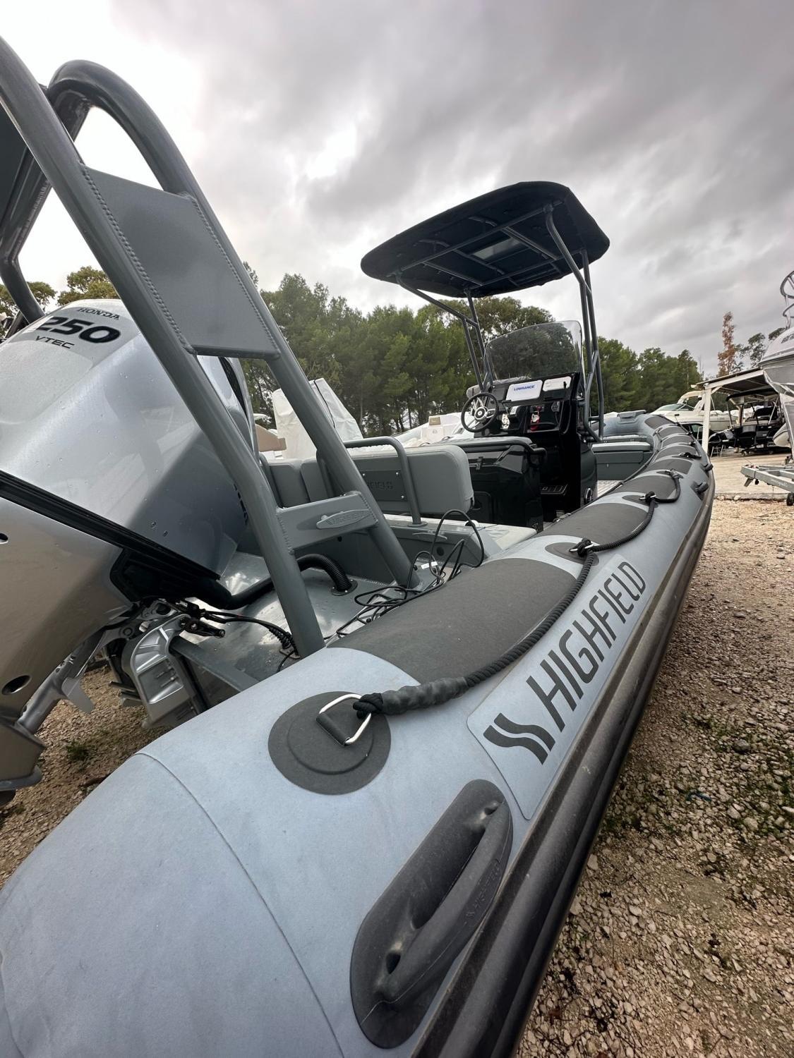 New Highfield Patrol 760 in 83 - Var - iNautia