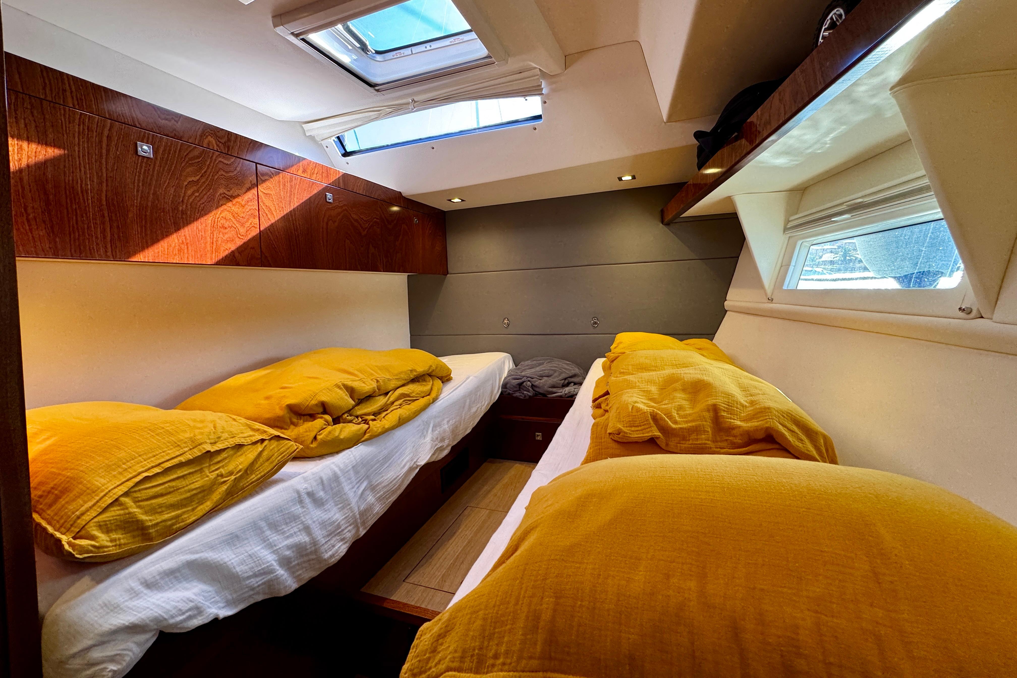 2015 Amel 55 Cruiser for sale - YachtWorld