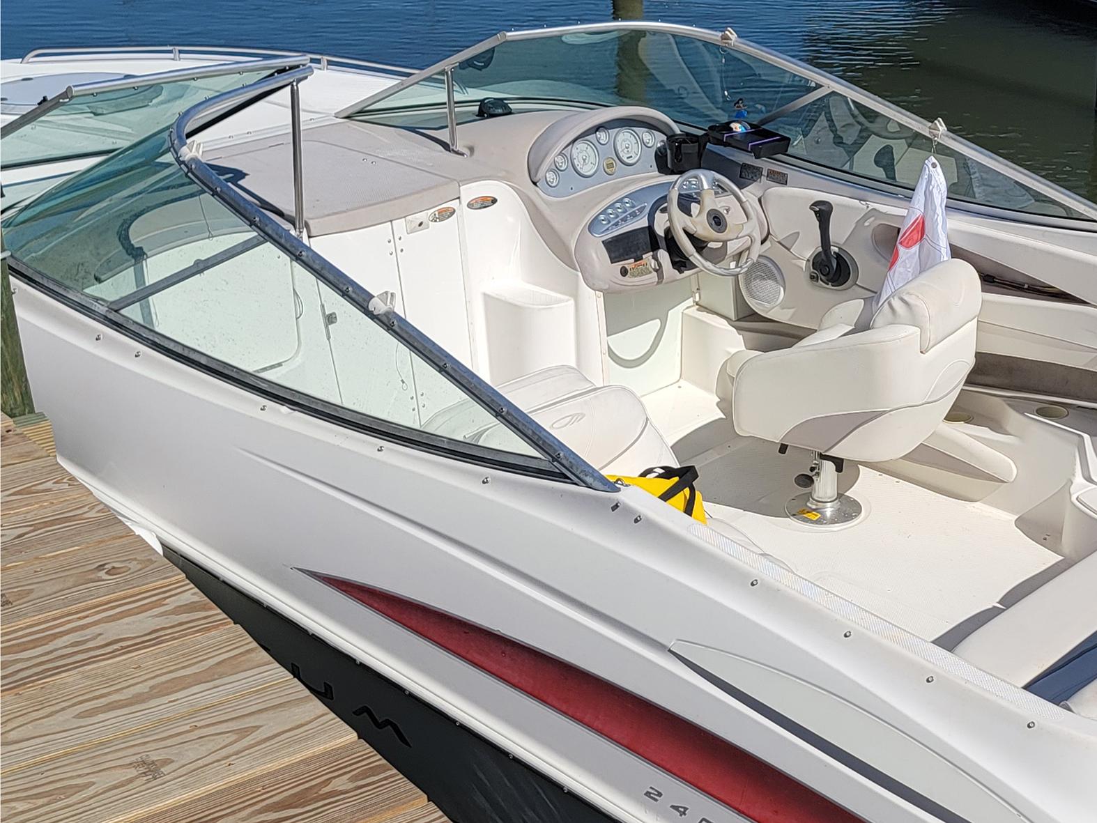 2003 Maxum 2400 SC Bateaux cuddy cabin à vendre - YachtWorld