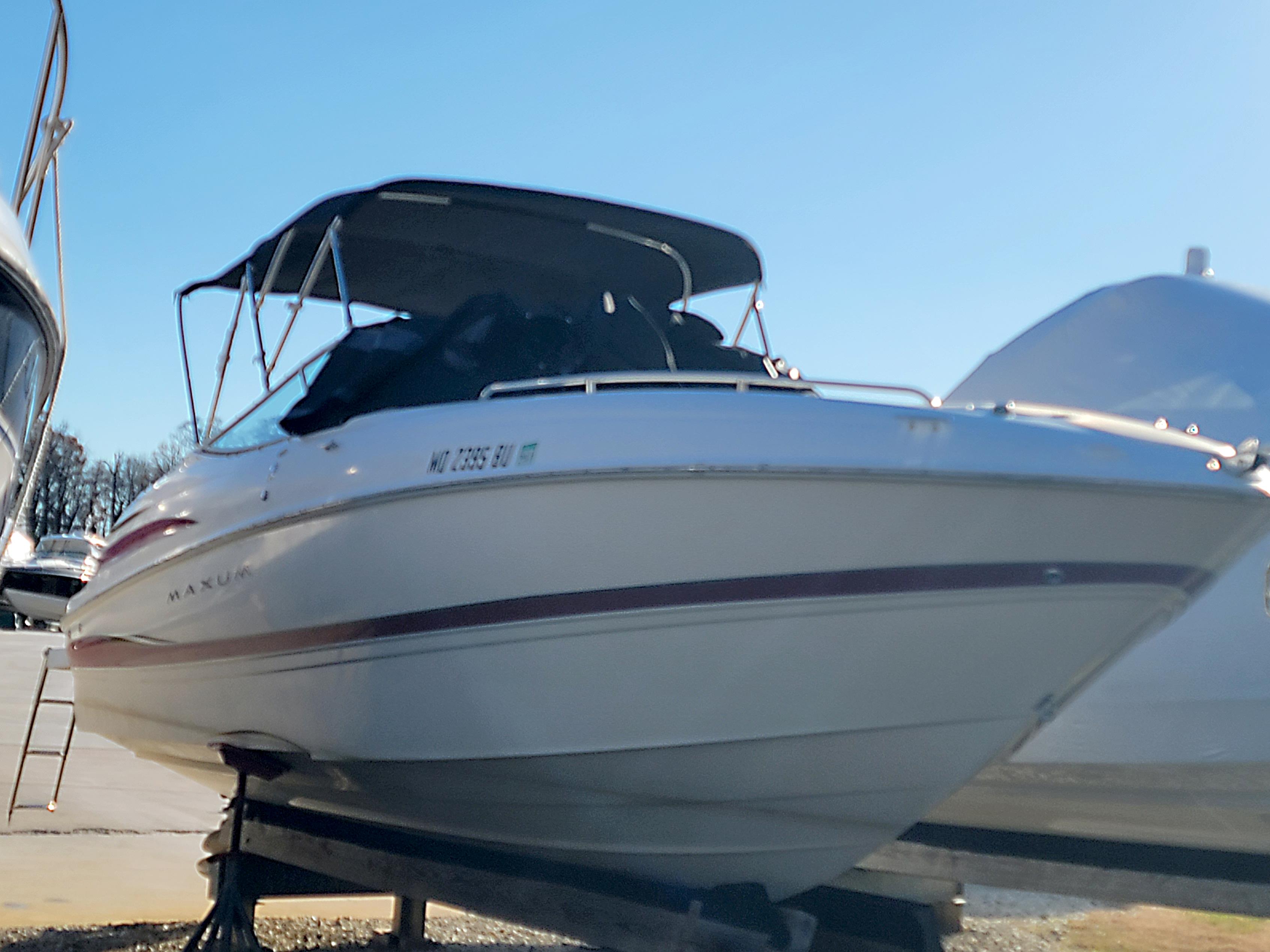 2003 Maxum 2400 SC Bateaux cuddy cabin à vendre - YachtWorld