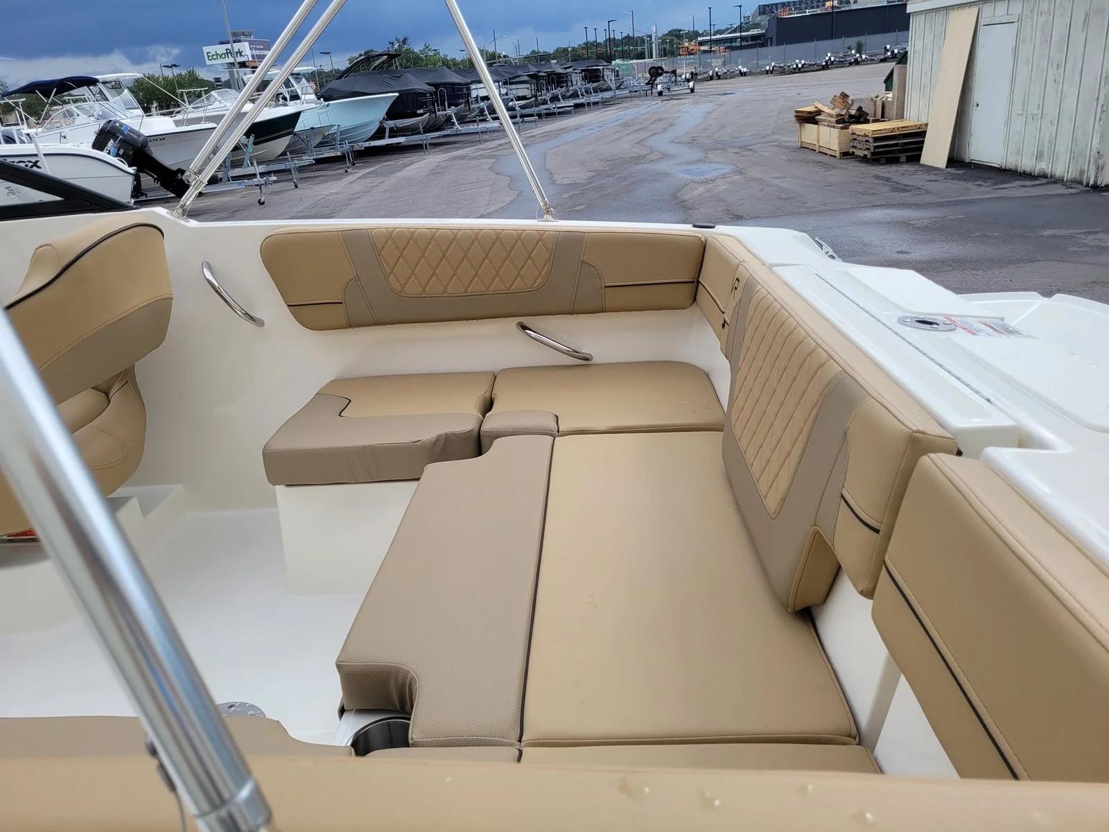 2023 Bayliner VR4 Bowrider - Outboard Bowrider for sale - YachtWorld