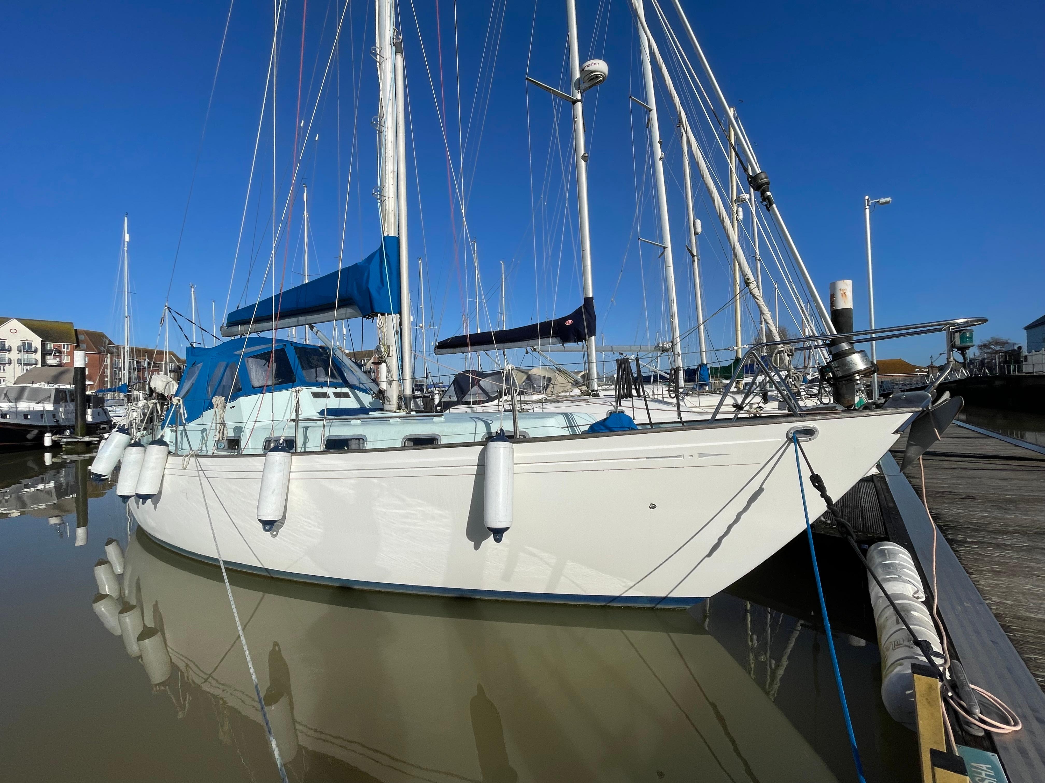 Rival 38 CC | 1977 | 11m - Dorset | Boatshop24