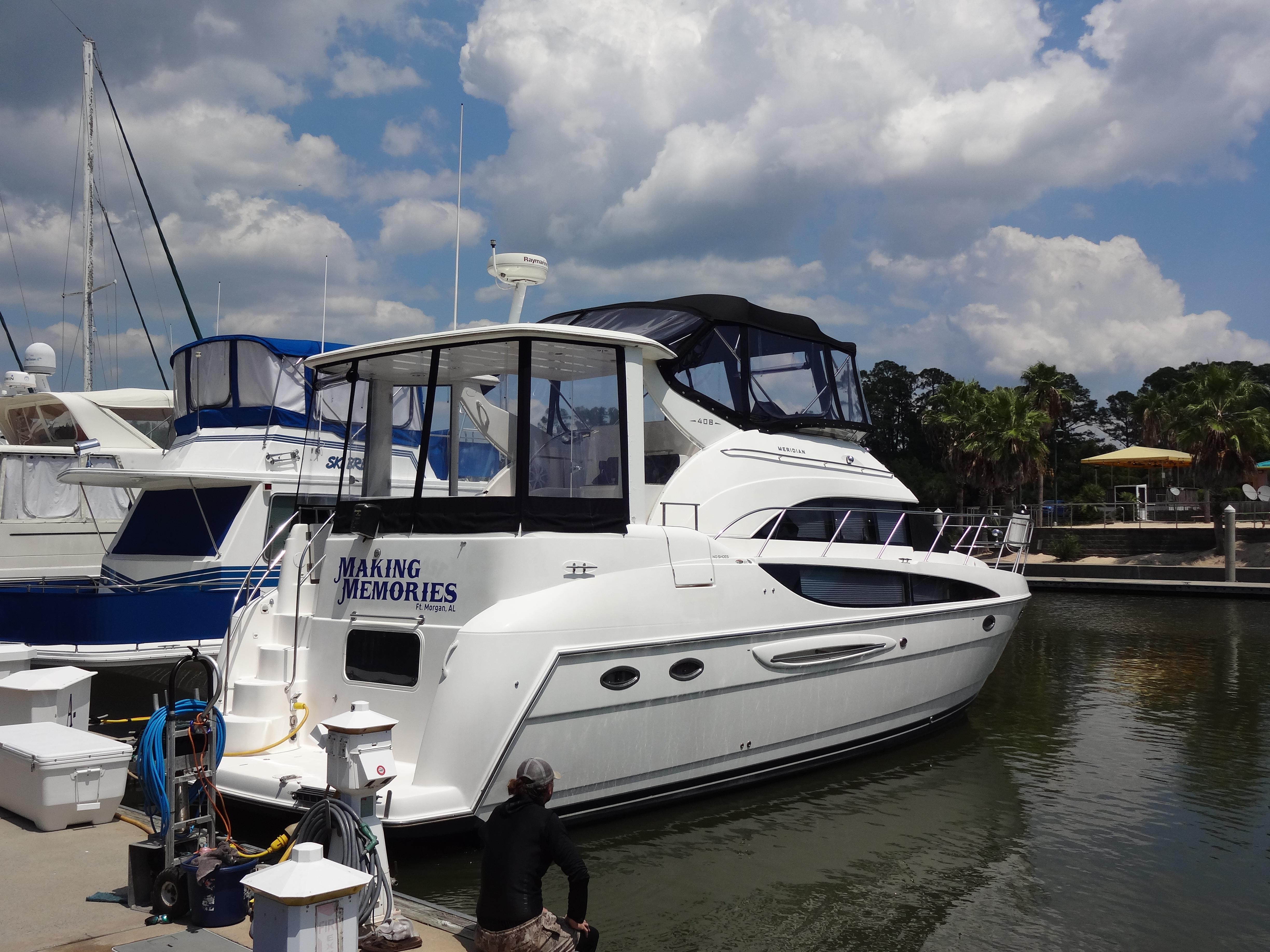 2004 Meridian 408 Motoryacht Motor Yachts for sale - YachtWorld