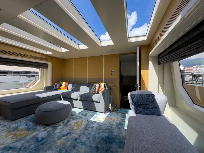 Yacht for Sale | 100 Azimut Yachts Hong Kong, Hong Kong | Denison Yacht ...