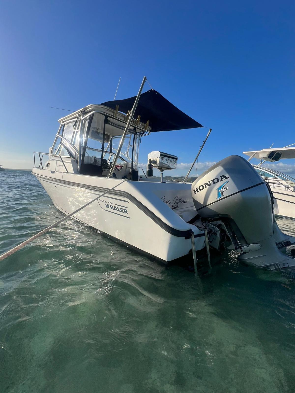 1998 Boston Whaler 23 Conquest Walkaround for sale - YachtWorld