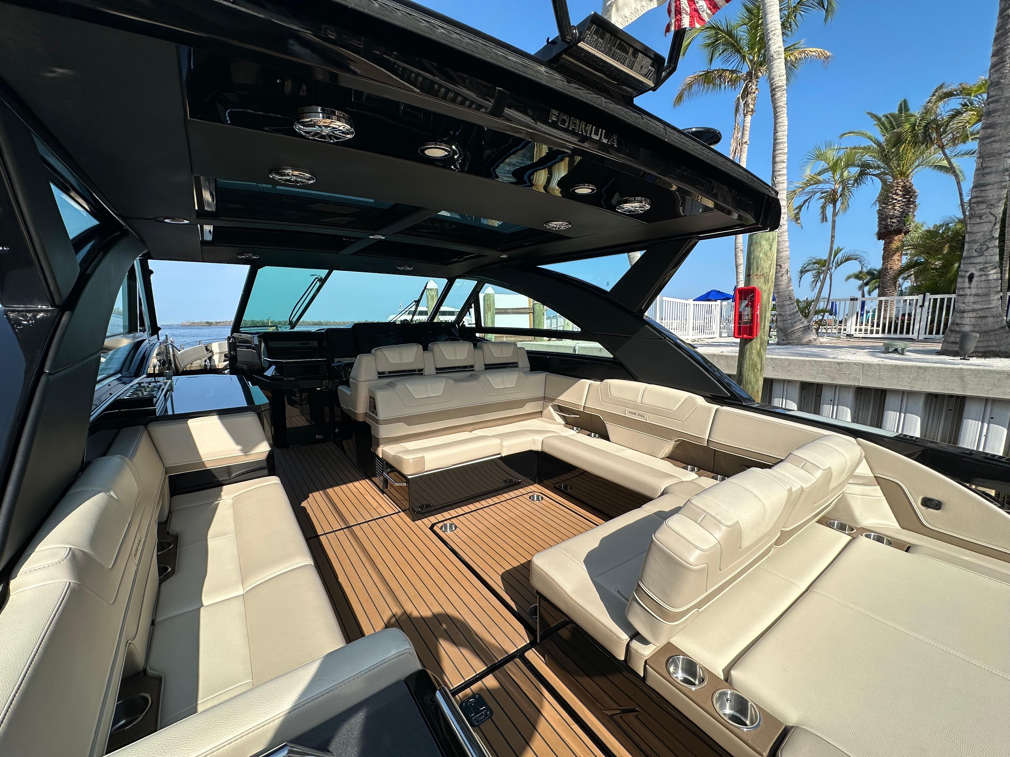 2020 Formula 430 Super Sport Crossover Sports Cruiser for sale - YachtWorld