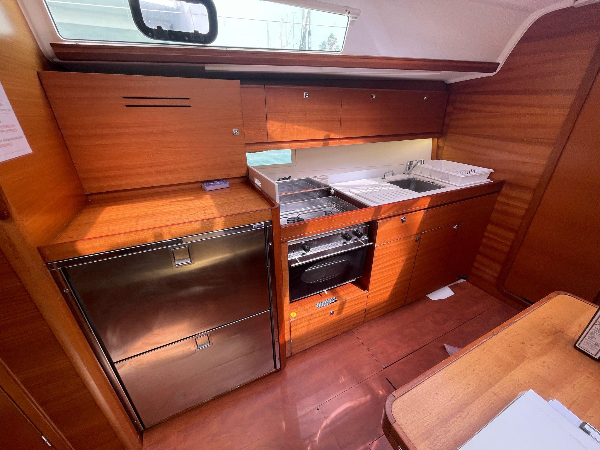 2017 Dufour 382 Racer/Cruiser for sale - YachtWorld