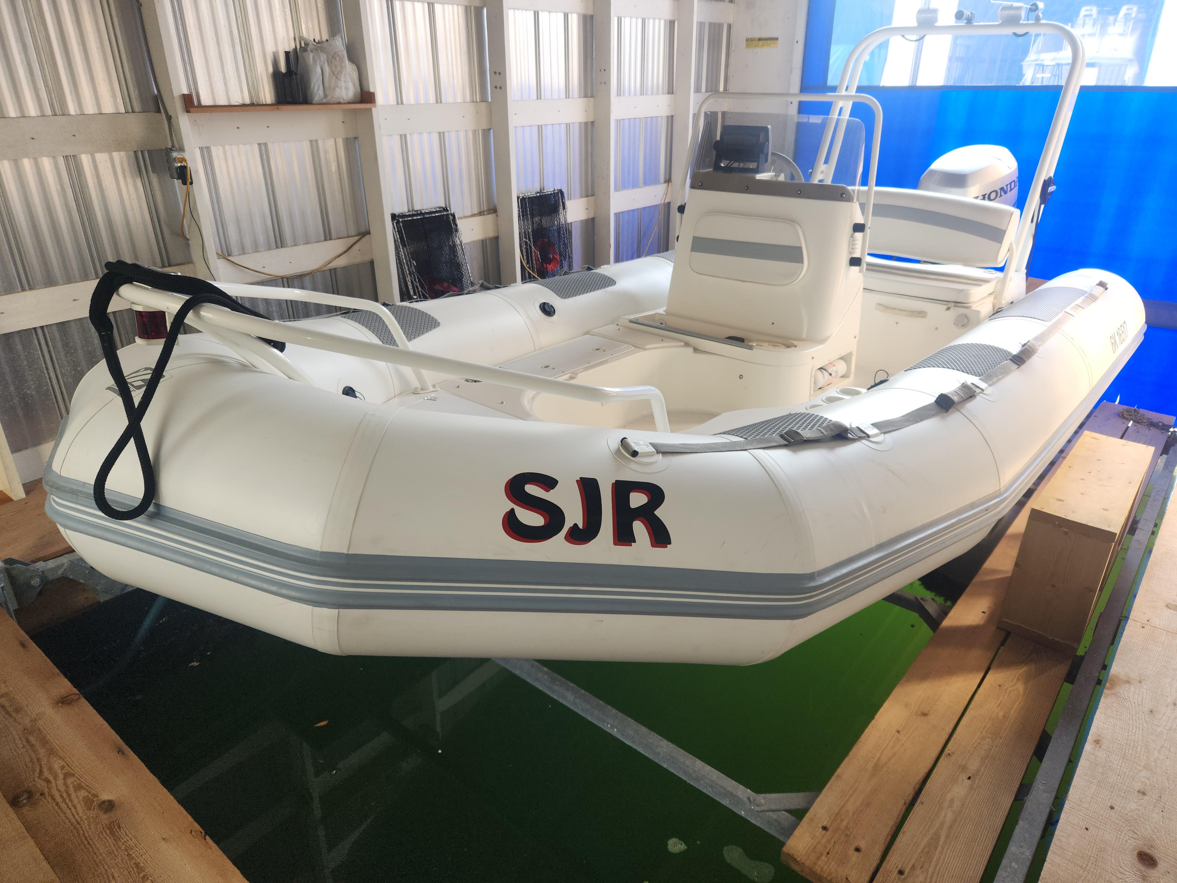 2001 Zodiac YL 480 DL Bateaux Semi rigides Pneumatiques Vendre 2001 Zodiac YL 480 DL Bateaux Semi rigides Pneumatiques Vendre