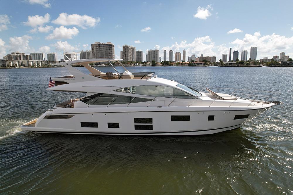 2017 Pearl 65 Flybridge Flybridge Boot Kaufen - YachtWorld
