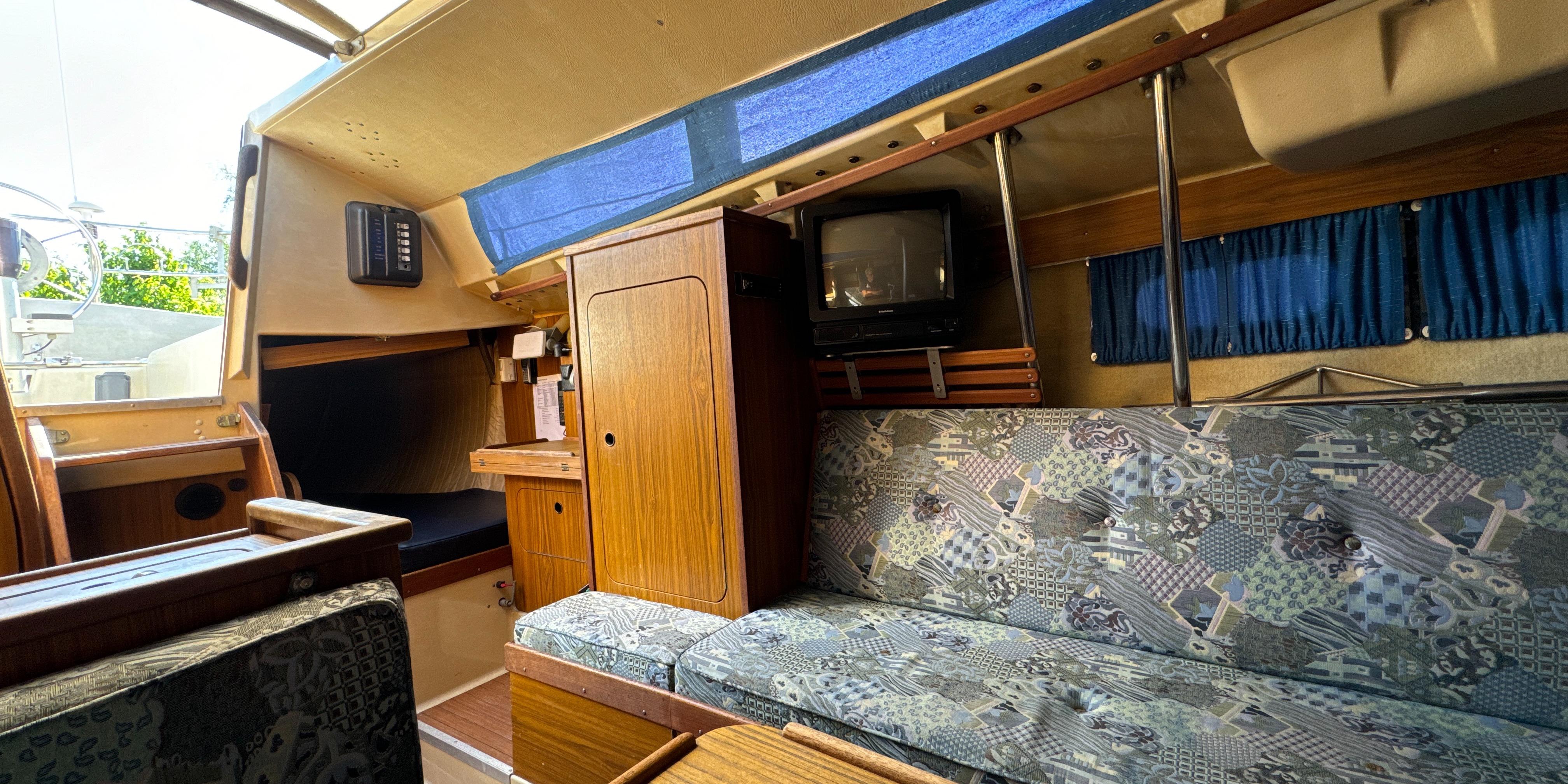 Tweedehands 1976 Dehler Optima 92 | YachtFocus