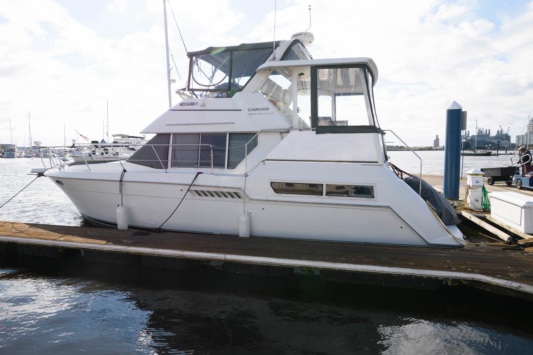 1997 Carver 355 Aft Cabin Aft Cabin for sale - YachtWorld
