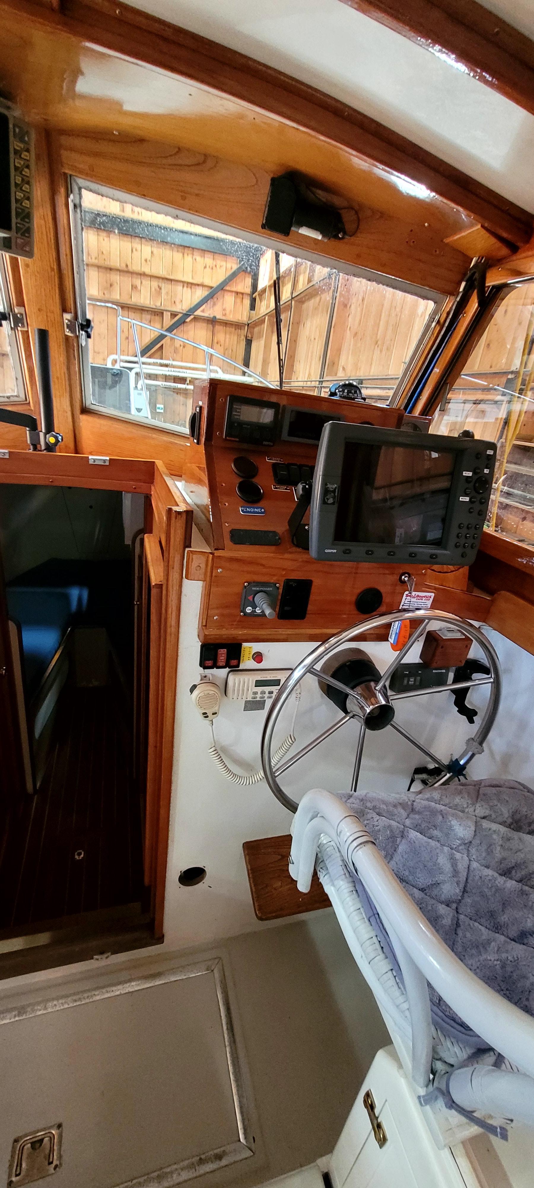 1988 Dyer 29 Extended Hardtop Cruiser Downeast for sale - YachtWorld