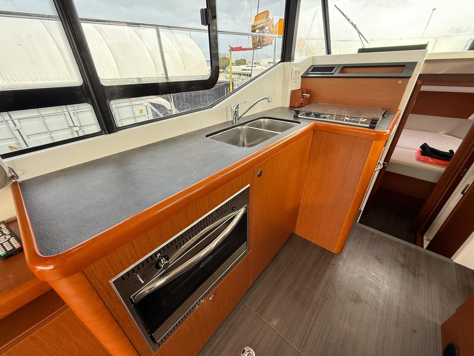 2017 Beneteau Swift Trawler 30 Trawler for sale - YachtWorld