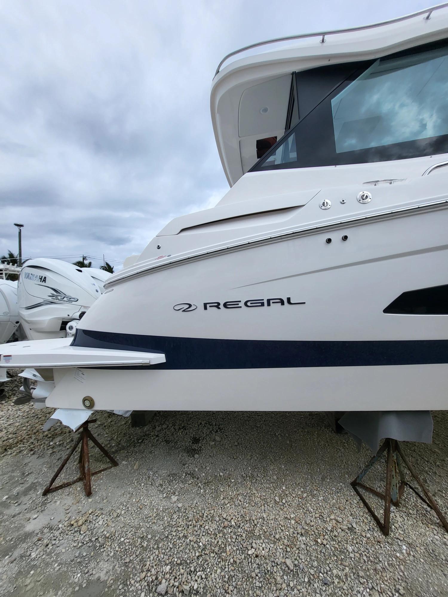 2024 Regal 36 XO Cruiser for sale - YachtWorld