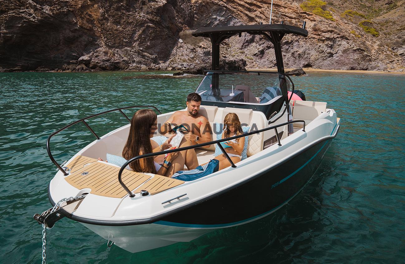 Quicksilver 705 open 7m 2025, Łodzie z konsolą centralną- Alicante ...