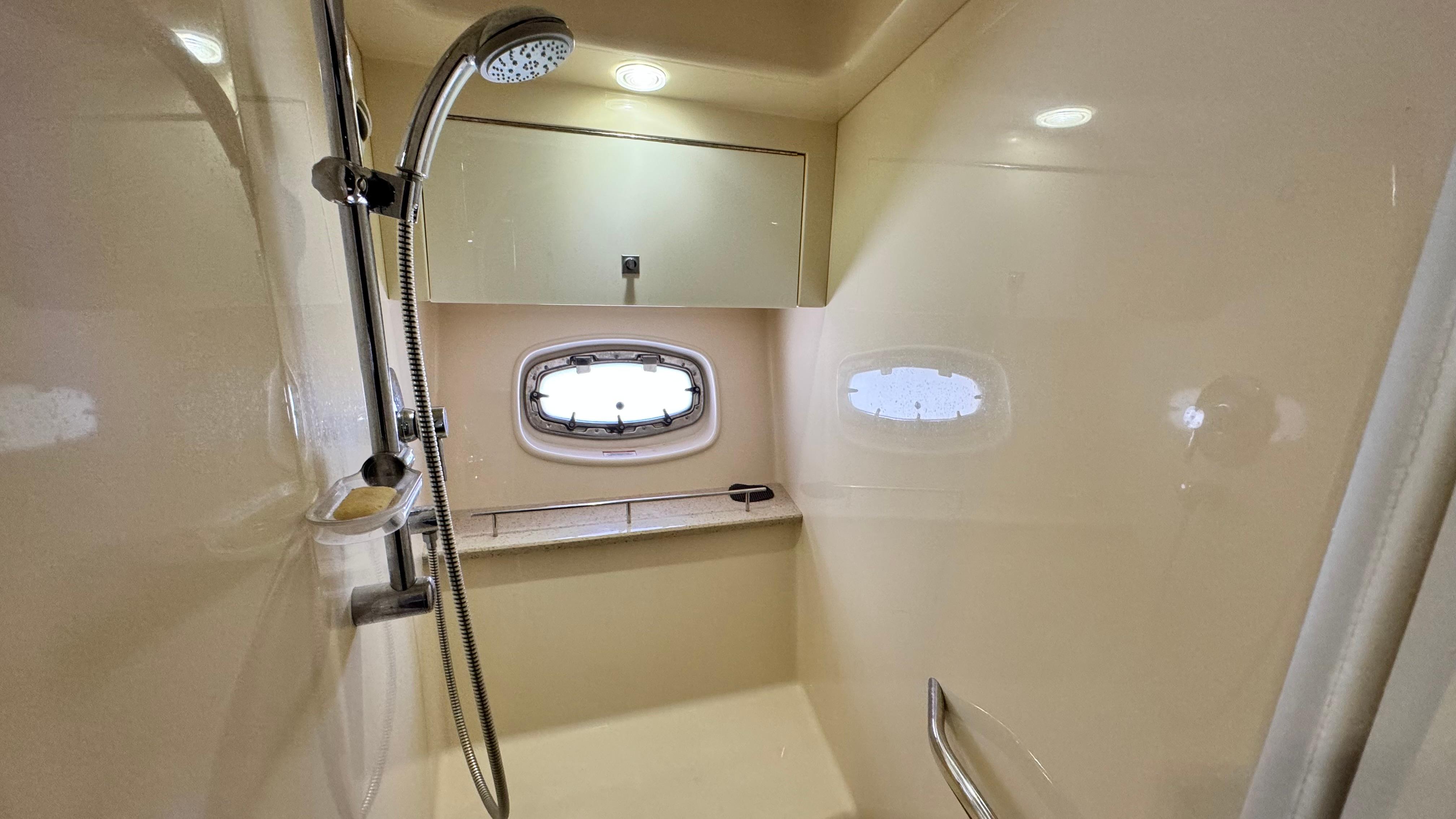 2009 Sea Ray 43 Sundancer Motor Yachts for sale - YachtWorld