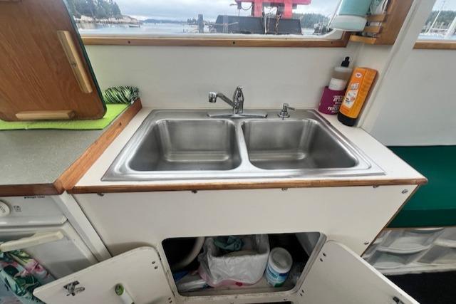 1972 REPCO Buxton Downeast Hardtop Cruiser Downeast for sale - YachtWorld