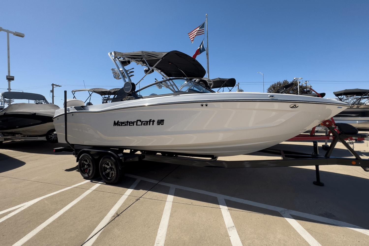 2024 MasterCraft XT25 Wasserski/Wakeboard-Boot Kaufen - YachtWorld