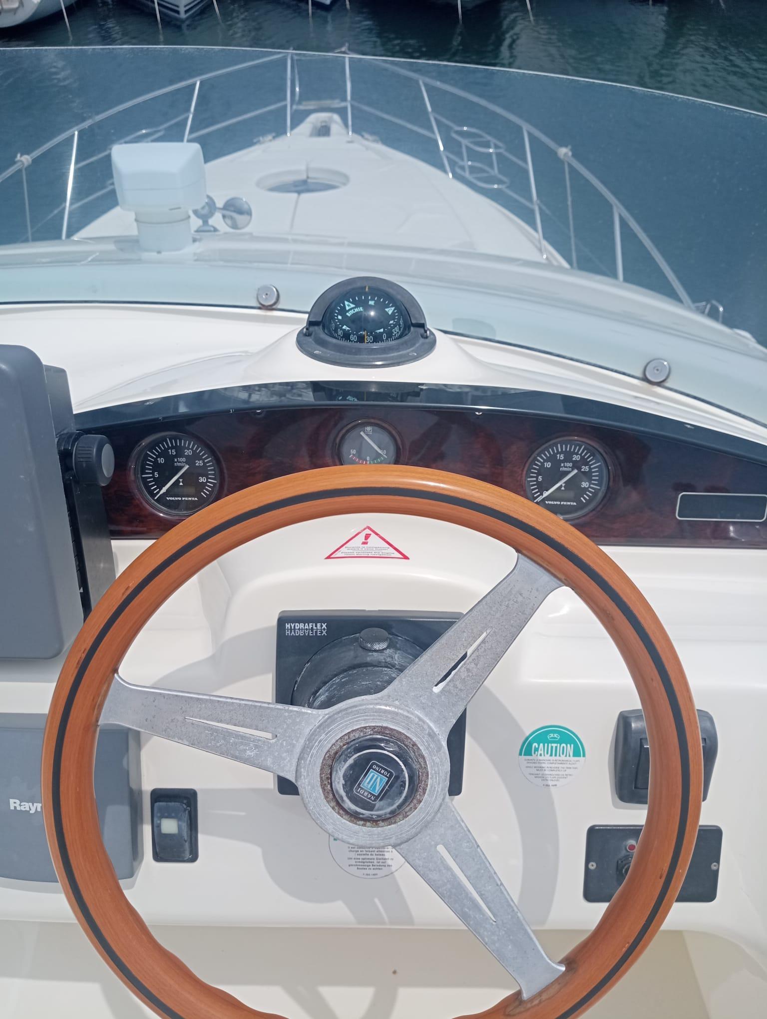 2002 Cranchi Atlantique 40 Motoryachten Kaufen - YachtWorld