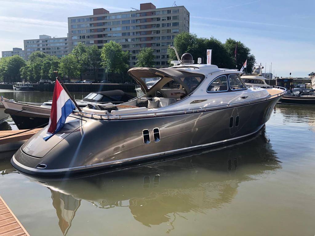 2012 Zeelander Z44 Motor Yachts for sale - YachtWorld