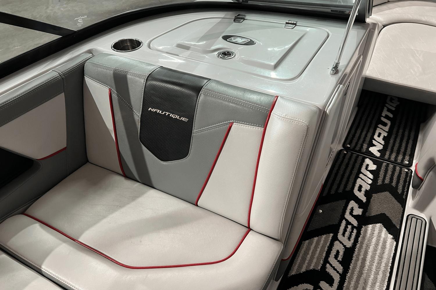 2013 Nautique Super Air Nautique 230 Wasserski/Wakeboard-Boot Kaufen ...