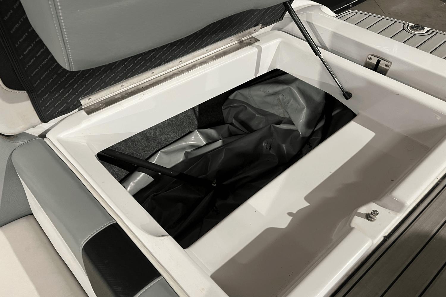 2013 Nautique Super Air Nautique 230 Wasserski/Wakeboard-Boot Kaufen ...