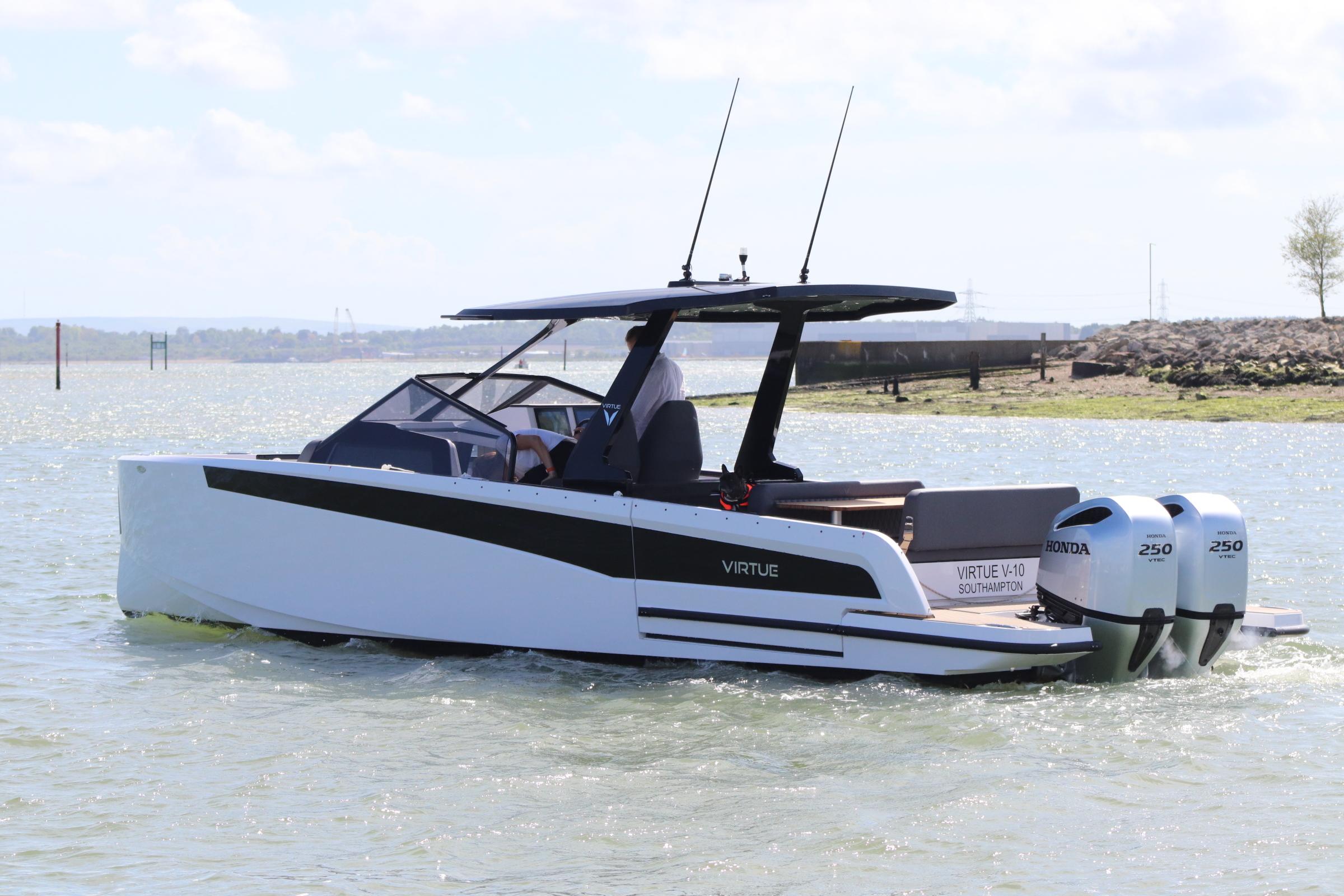Virtue V10 Top 10m 2024, Sports Cruiser - Hampshire | Boot24