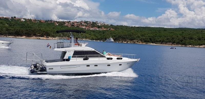 1990 Ferretti Yachts 36 Fly Motor Yacht for sale - YachtWorld