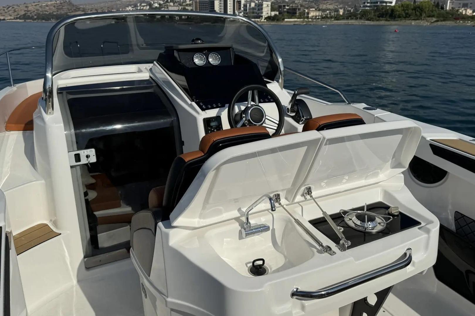 Karnic SL 742 Nuevo en Var ( 83 ) - Cosas de Barcos