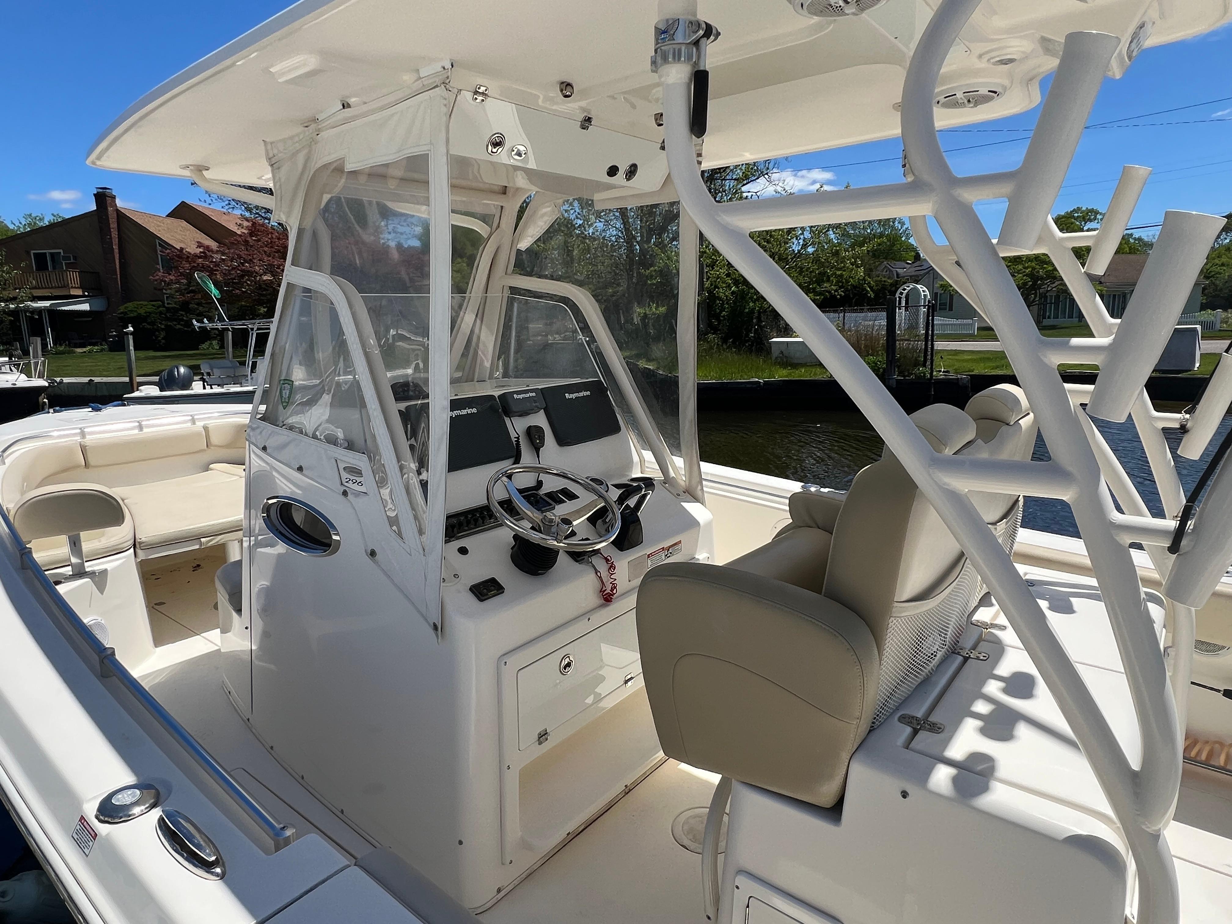2014 Cobia 296 Center Console Saltwater Fishing for sale - YachtWorld