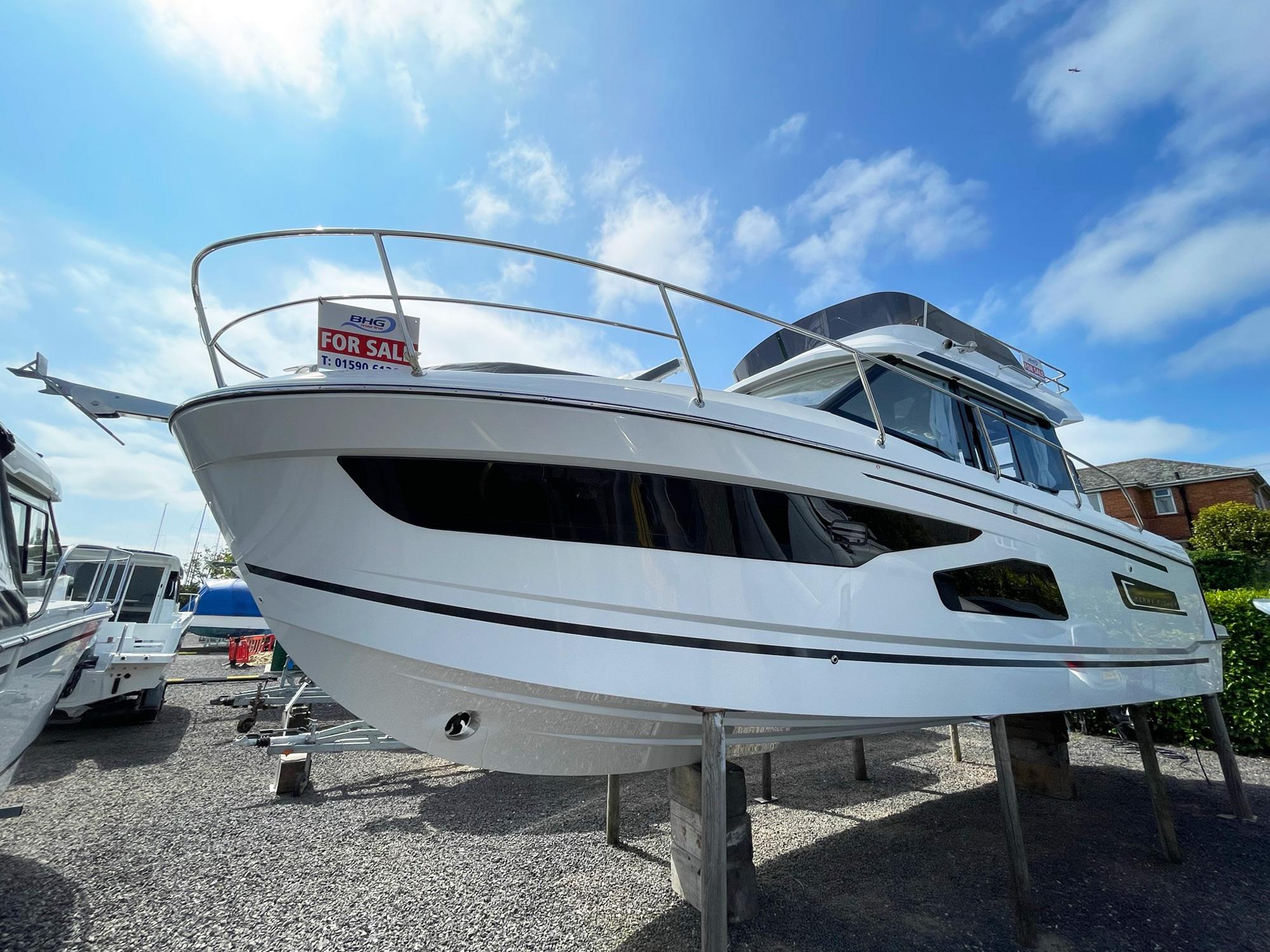 2023 Jeanneau Merry Fisher 1095 FLY Flybridge for sale - YachtWorld