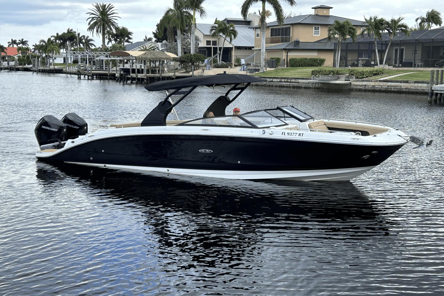 2018 Sea Ray 290 SDX OB Runabout for sale - YachtWorld