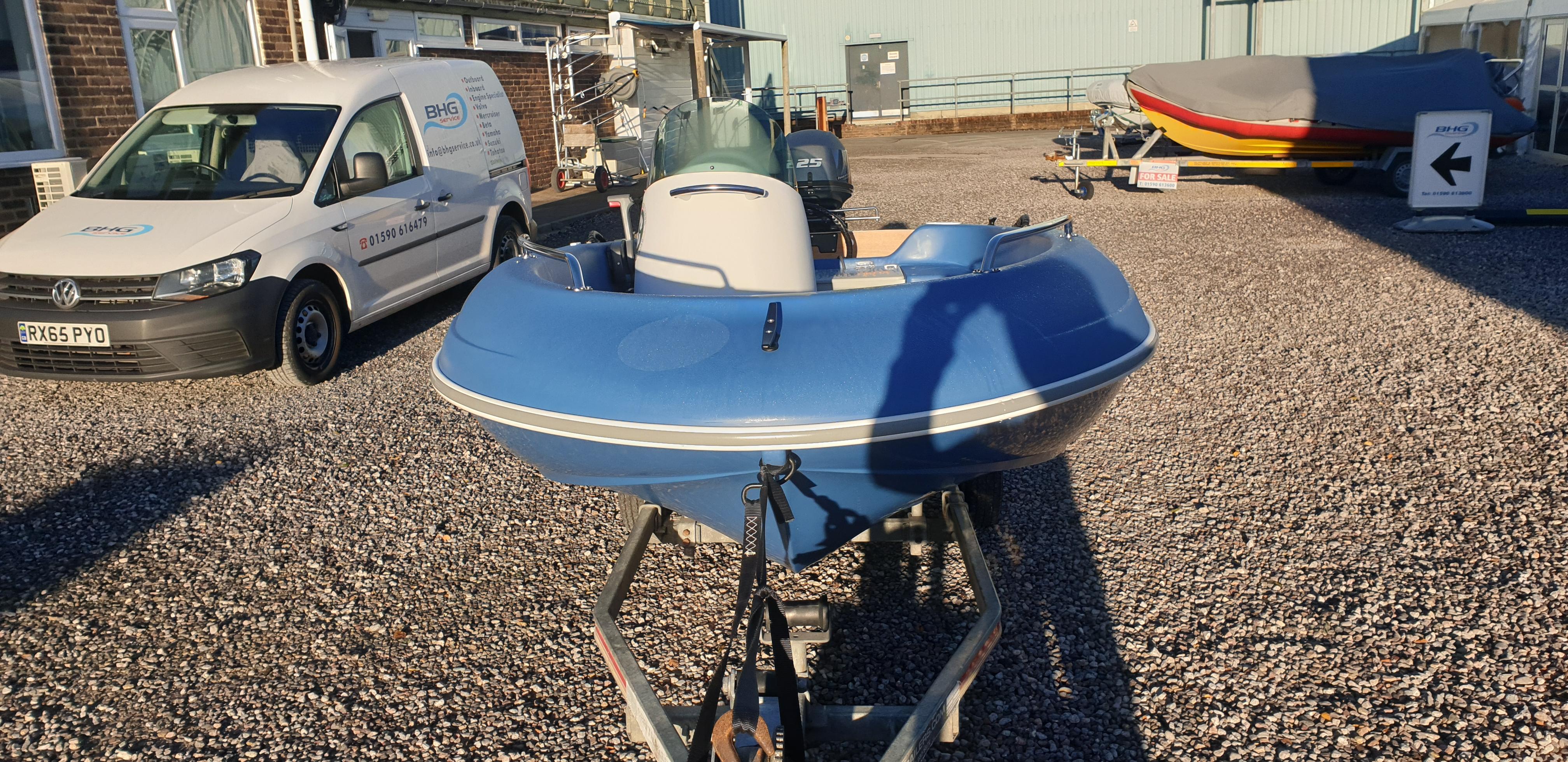 2022 Rigiflex CAP 370 Console Utility for sale - YachtWorld