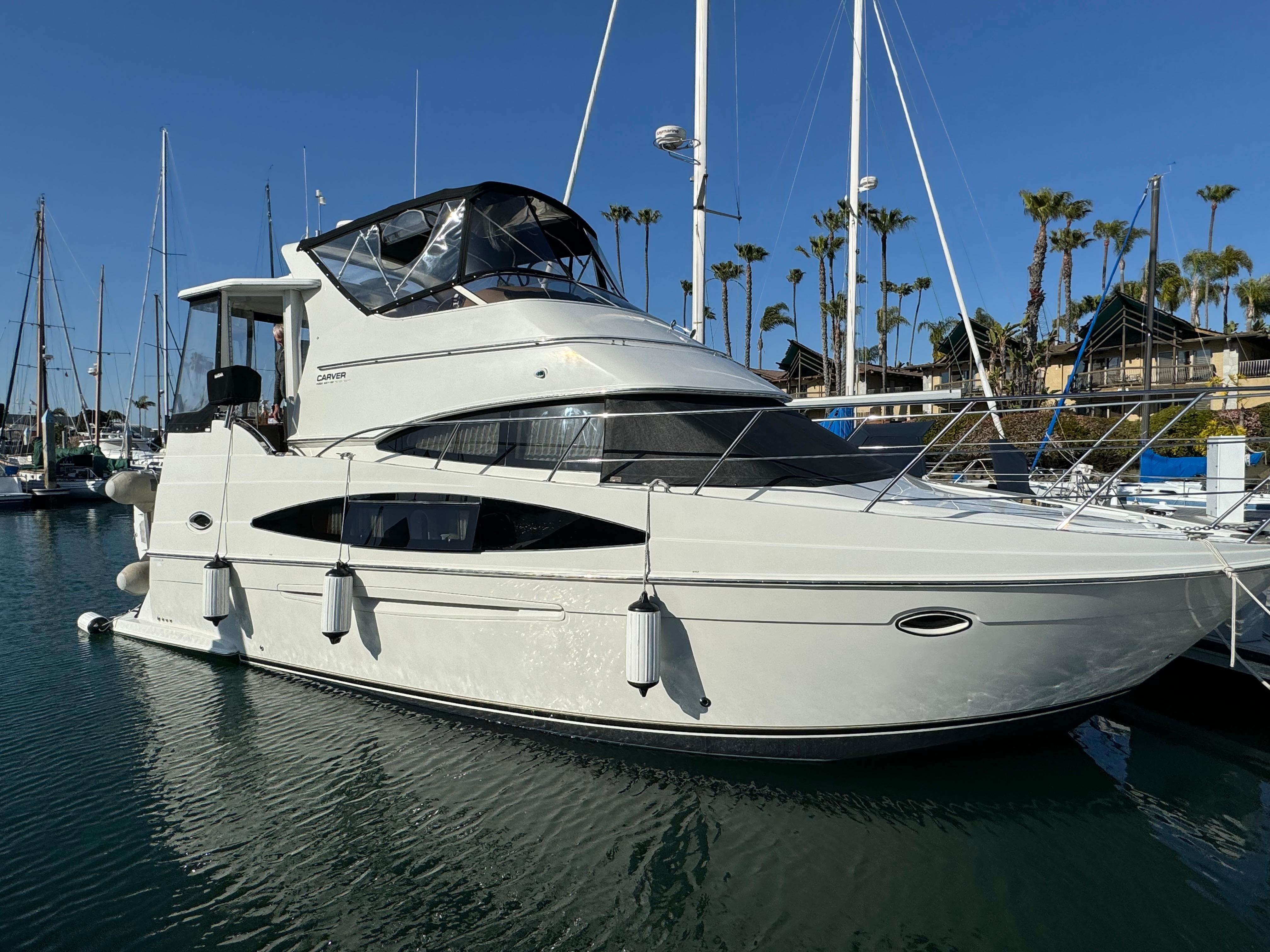 2004 Carver 366 Motor Yacht Aft Cabin for sale - YachtWorld