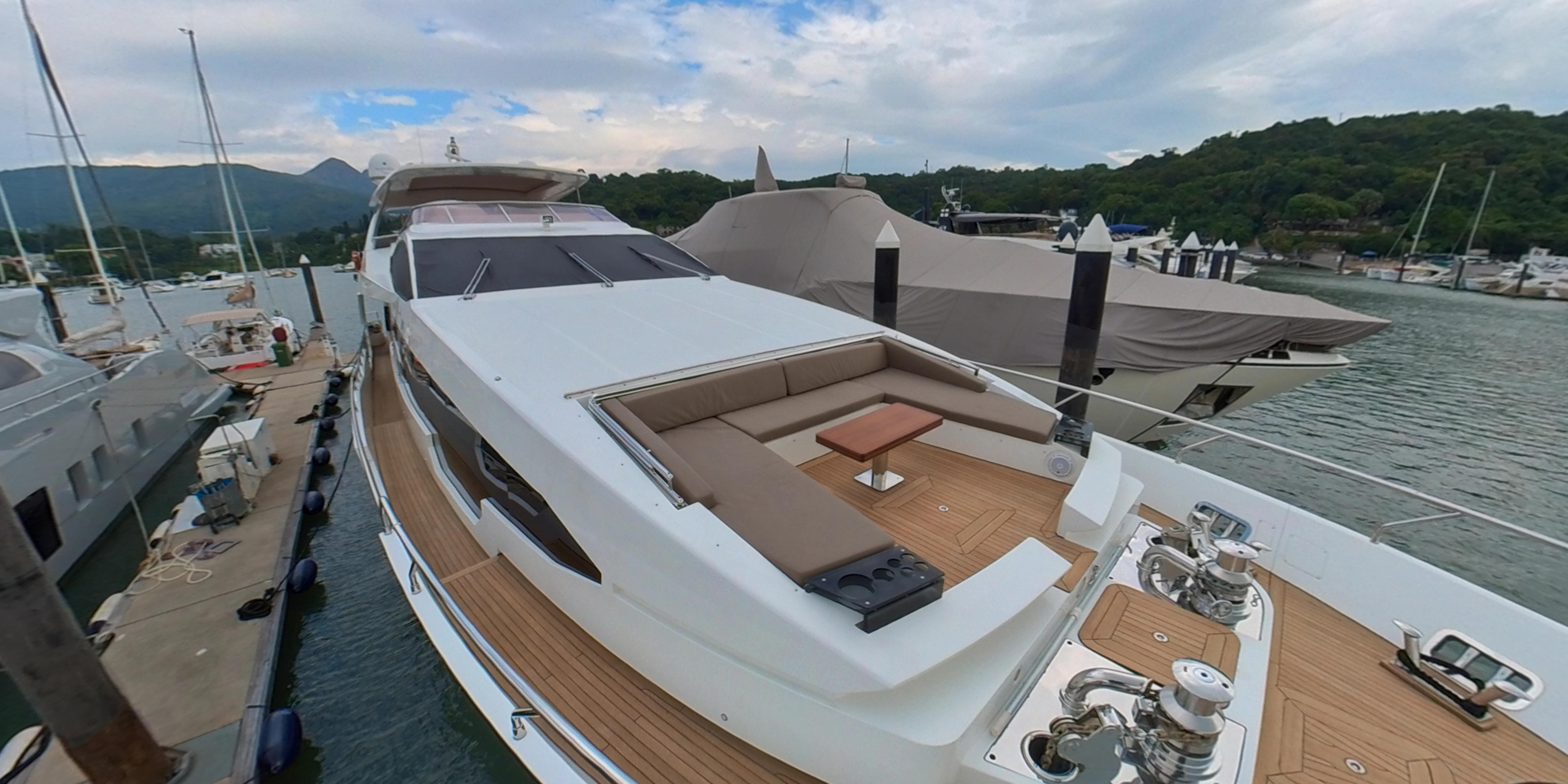2014 Motor Yachts Azimut for sale - YachtWorld