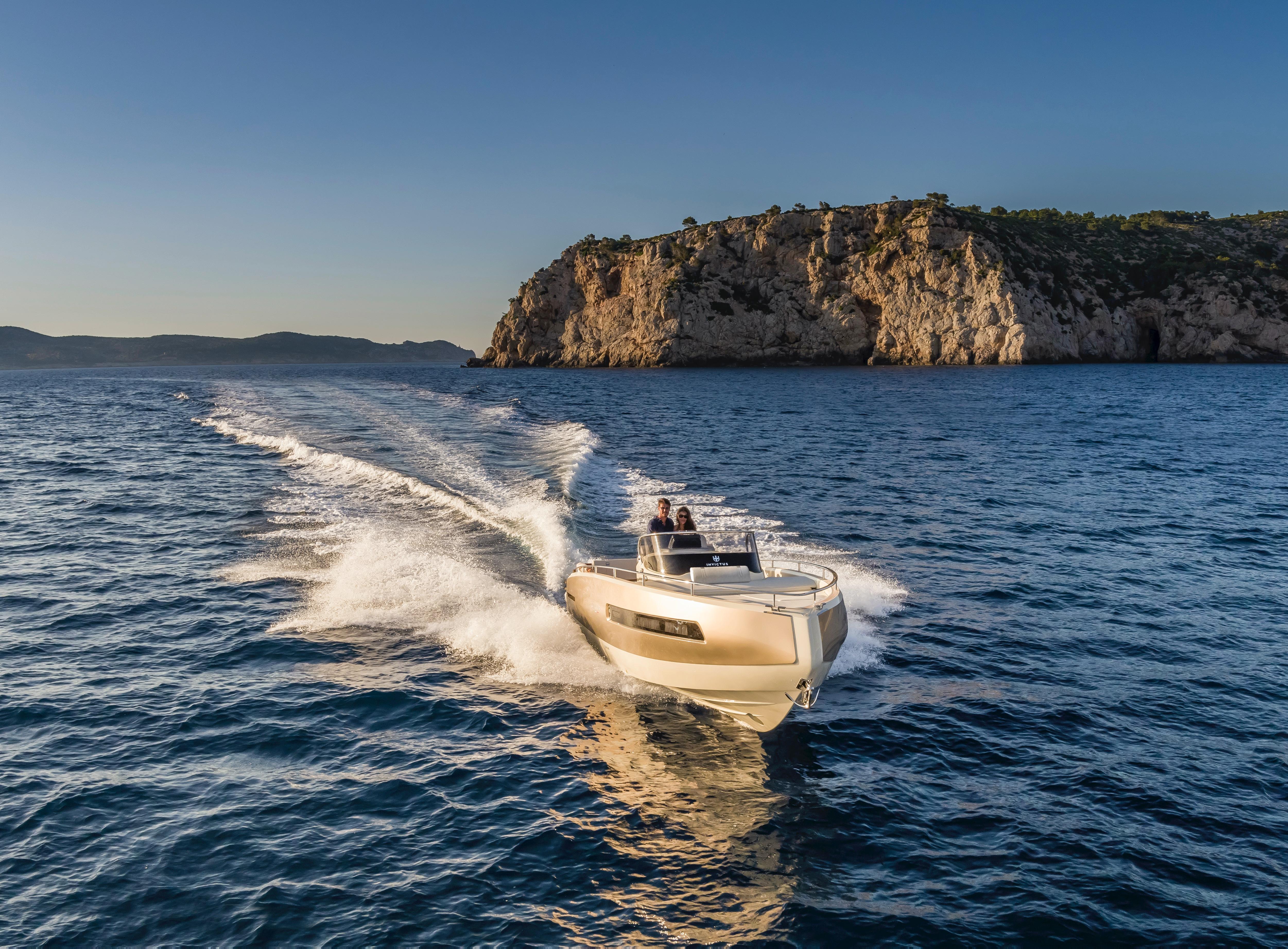 2025 Invictus GT 280 Cruiser for sale - YachtWorld