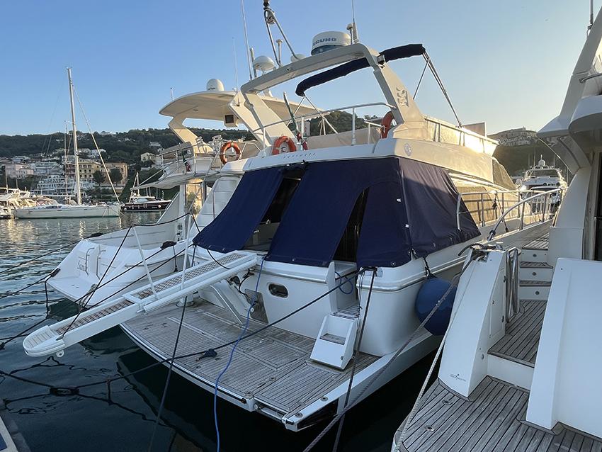 Used Ferretti Yachts 45 Altura Fly - iNautia