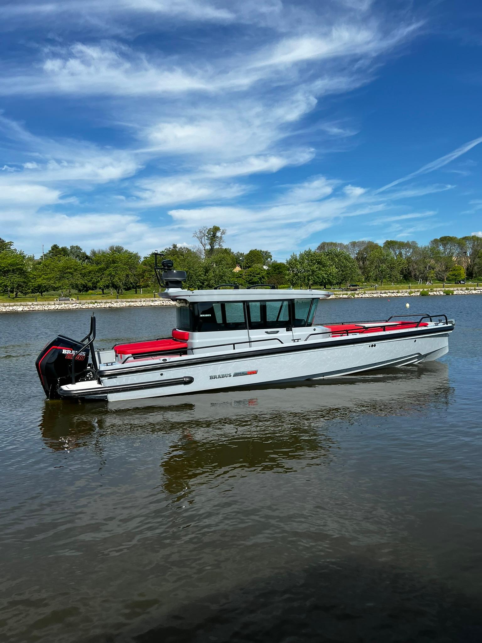 2022 BRABUS Shadow 500 Cabin Center Console for sale - YachtWorld