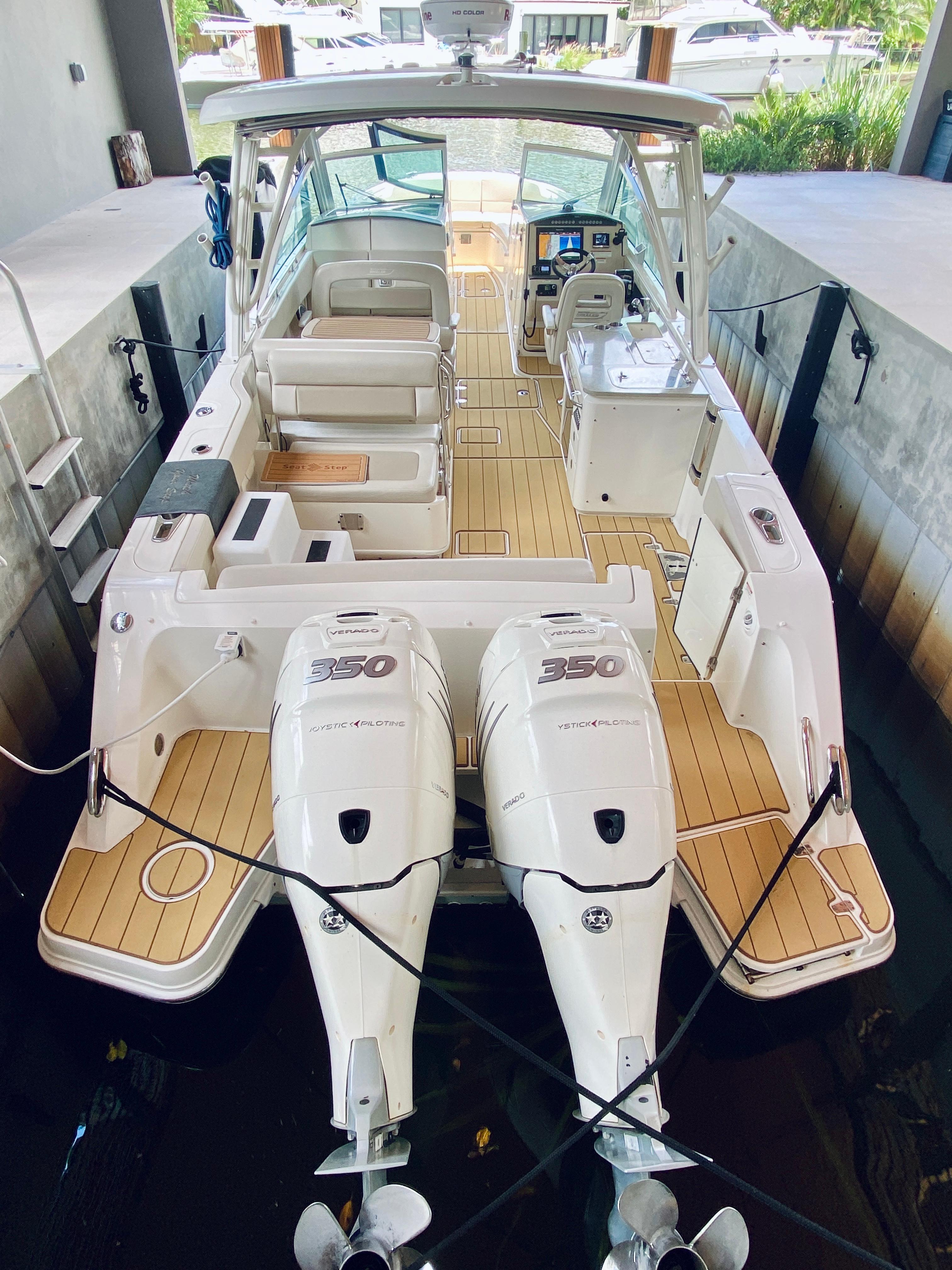Used 2018 Boston Whaler 320 Vantage - Florida | TopBoats